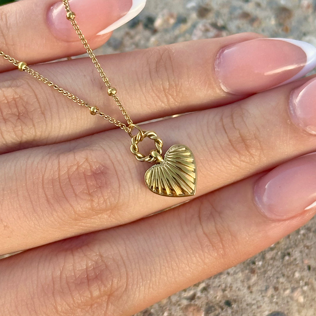 Kyra Gold – KyraGold